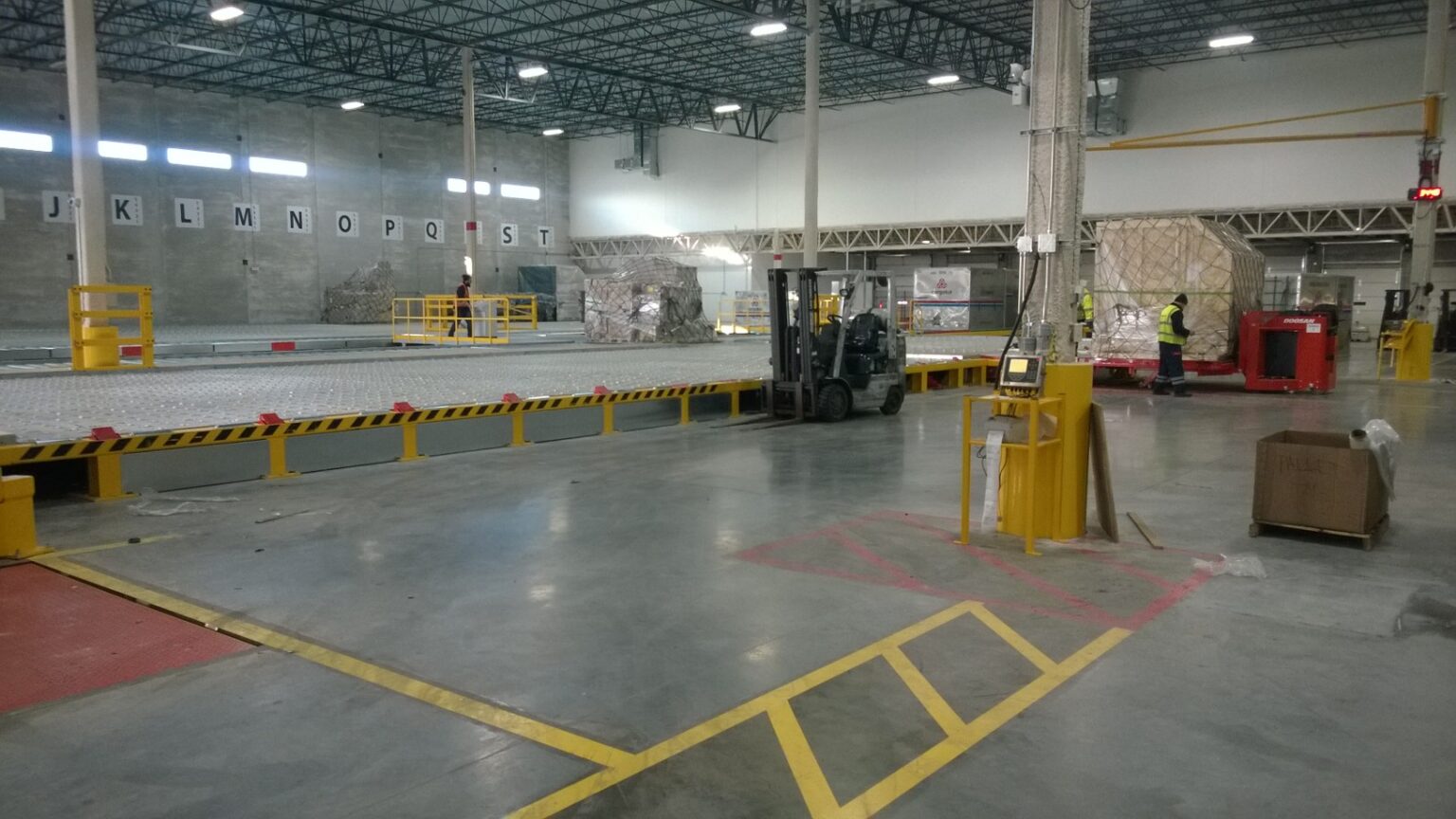 Advanced ULD Handling System for Swissport at Chicago O'Hare Airport ...